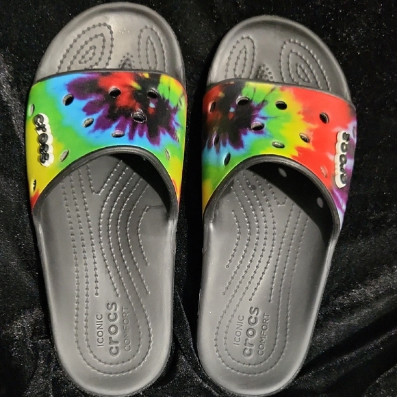 CROCS | Shoes | Crocs Black Sandals Comfortable Textured Footbed | Poshmark